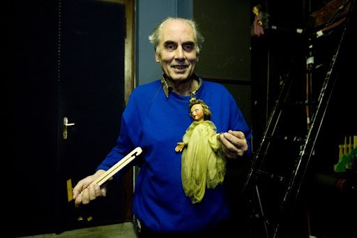 Peter Dougan | Slovenski grobovi