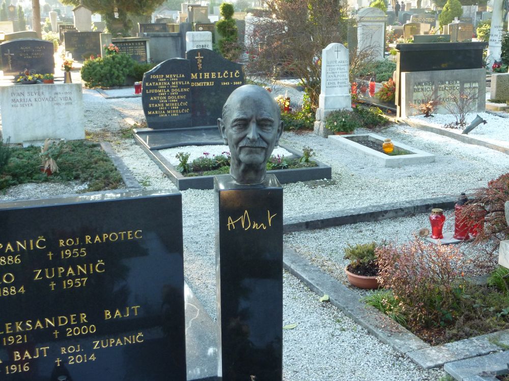 akademikAleksander Bajt | Slovenski grobovi